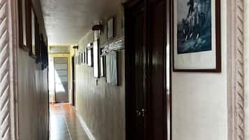 Quarto casal ou duplo clássico, vista para a cidade | Parte interna