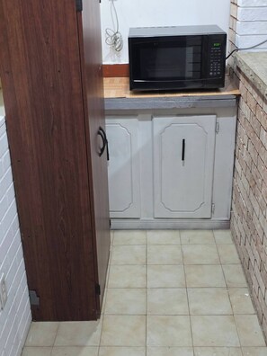 Casa, 1 quarto, para fumantes, lareira | Parte interna