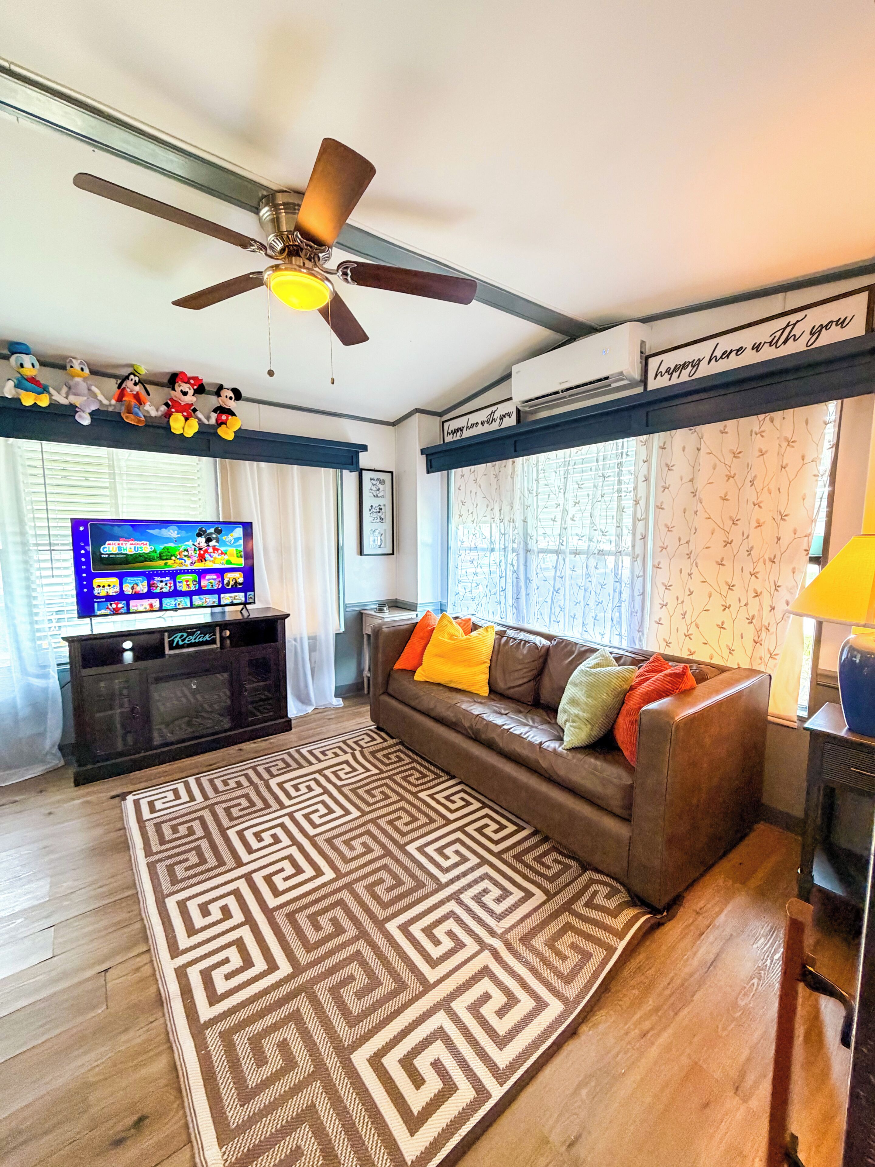 Disney Cozy 2-bedroom Cottage Near Parks - Kissimmee, FL