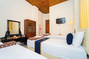 Quarto triplo luxo | Escrivaninha, Wi-Fi de cortesia
