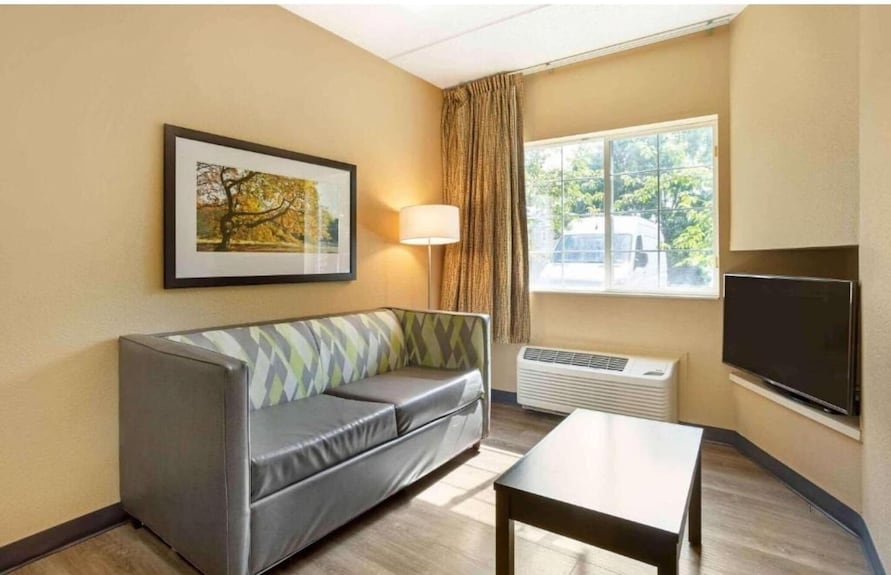 2 Full Beds | Non-smoking, Kitchen - Dutchess County, NY