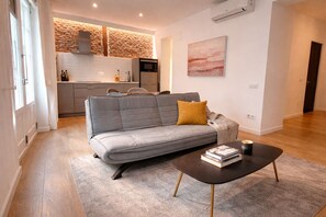 Apartamento Panorâmico | Sala de estar | TV de ecrã plano 