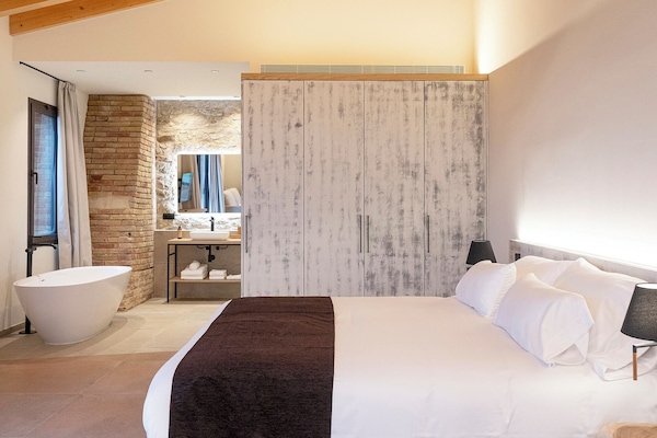 Quarto Duplo ou Twin Premium, pátio, vista para a montanha