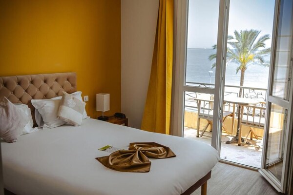 Hôtel Du Bord De Mer Le Vanillé - Cagnes-sur-Mer