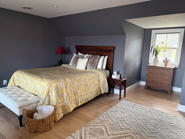 Hudson River View Private Guest Suite - Hudson, NY