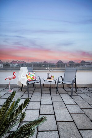 Quarto Duplo Comfort, casa de banho privativa, Vista para a cidade | Vista da varanda