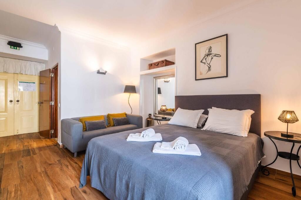 Quarto casal conforto, sacada, vista para a cidade