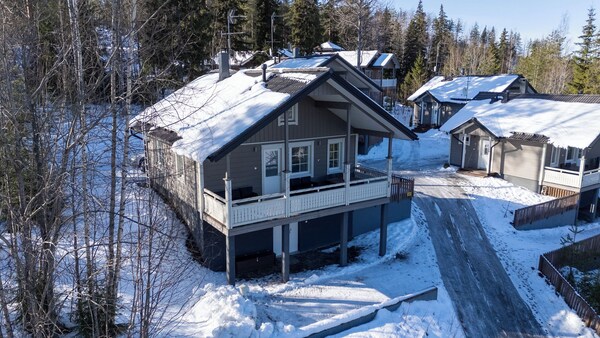 Villa Magnolia 2 -Comfy Villa With Sauna - Jyväskylä