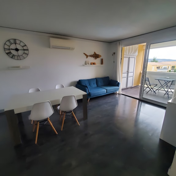 Apartment For 4 With Pool In Cassis - Marseille