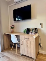Quarto Duplo Deluxe, varanda, Vista para a cidade | Interior
