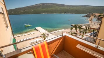 Apartamento (One Bedroom Apartment with Balcony an) | Varanda