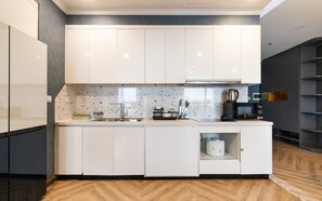 Apartamento de Luxo, 2 quartos, varanda, Vista para a cidade | Cozinha privada