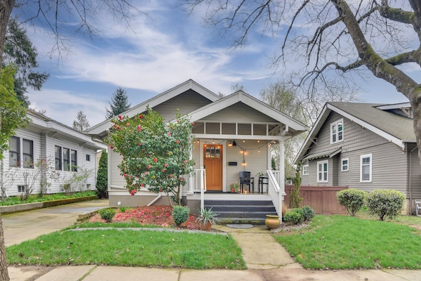 Main Street Retreat! Urban Cottage In Vancouver - Washington