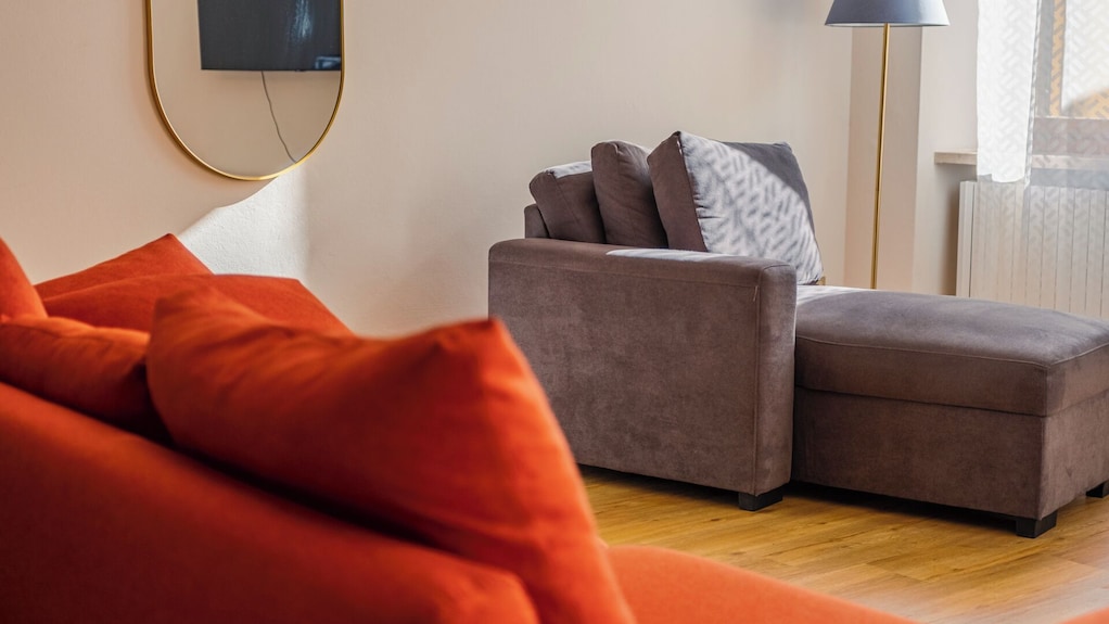 Via Roma 10 - Four Bedroom Apartment, Sleeps 12 - Desenzano del Garda