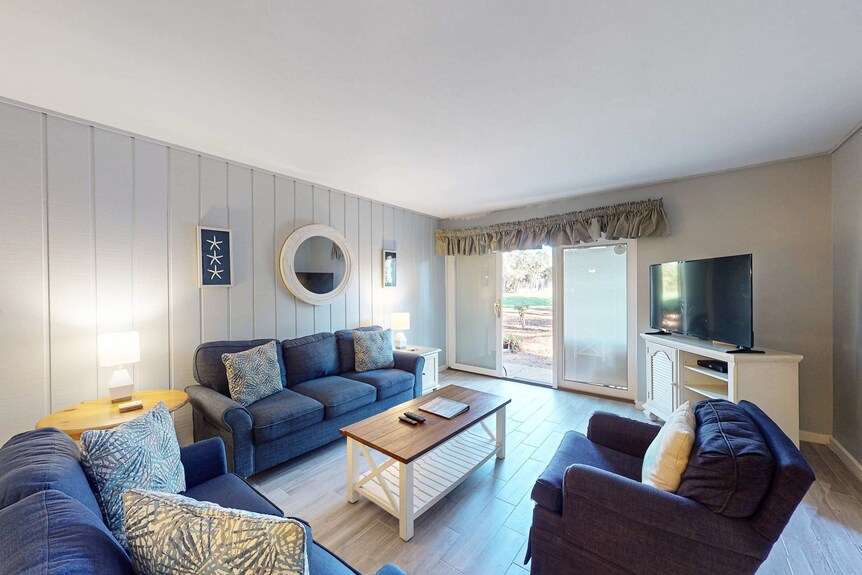 Ground Level Condo With Pool, Golf & Sea Pines Beach Club Access - Bluffton, SC