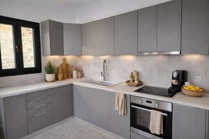 Apartamento Comfort, varanda | Cozinha privada
