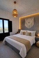 Two Bedroom House Sea view with Outdoor Hot Tub