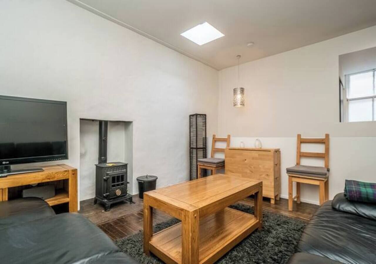 Chic City Hideaway - Cozy, Central & Quiet - Pass The Keys - Edinburgh, UK