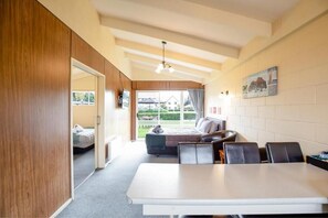 Apartamento Familiar, vista para a montanha | Interior