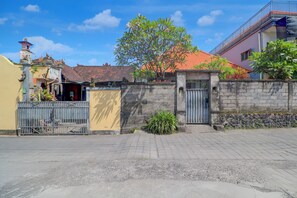 Fachada da propriedade