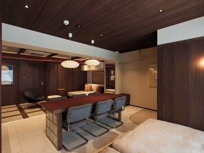 Quarto superior | Área de estar