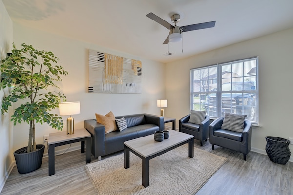 5 Mi To Uptown Charlotte! Family Retreat W/ Yard - Charlotte, NC