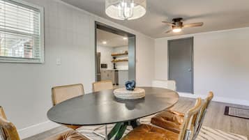 Casa (2 Bedrooms) | Interior
