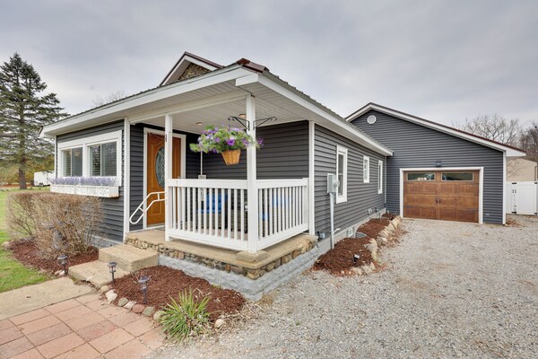 Near Pine Knob, Lakes & Trails! Ortonville Getaway - Holly Recreation Area, Holly