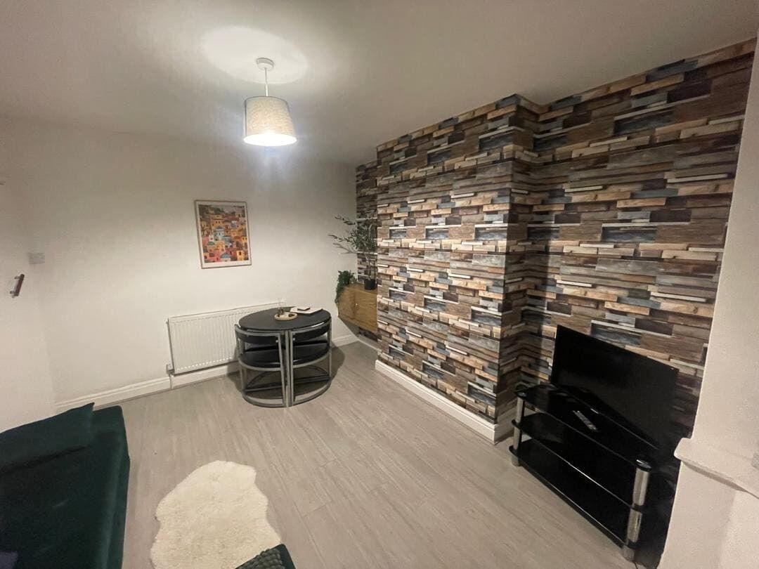 The Dalby By Nestura 4 Bed Family And Contractors - Loughborough