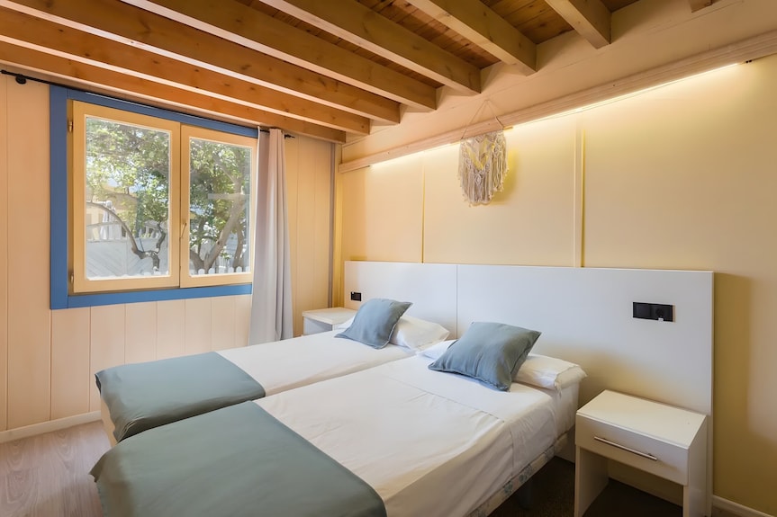 Huis Met Terras En Directe Toegang Tot Semi-privéstrand - Oliva