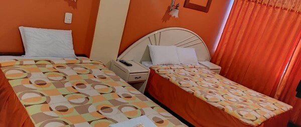 Andenes Del Titicaca - Puno