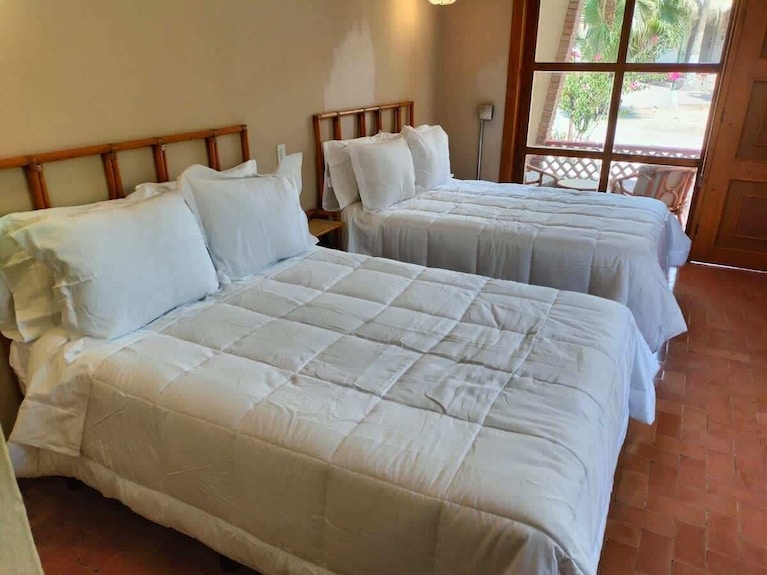 Ss Cuádruplex Cabañas Rústicas Frente Al Malecón - La Paz, Mexique