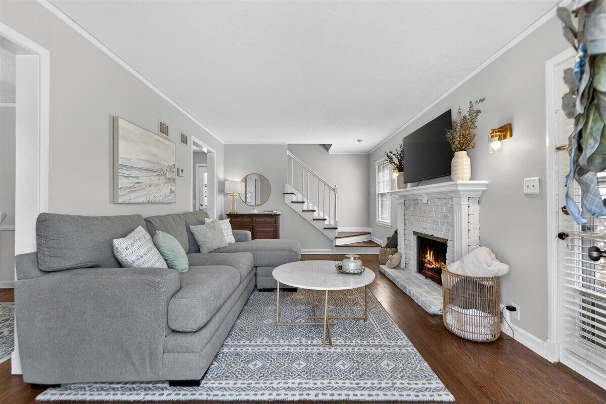 Remodeled Kansas City Home Near World Cup Stadium, Walk To Park, Dog Friendly - Kansas City, MO