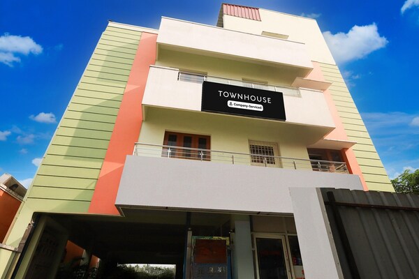 Townhouse Koyambedu Metro Station - Chennai