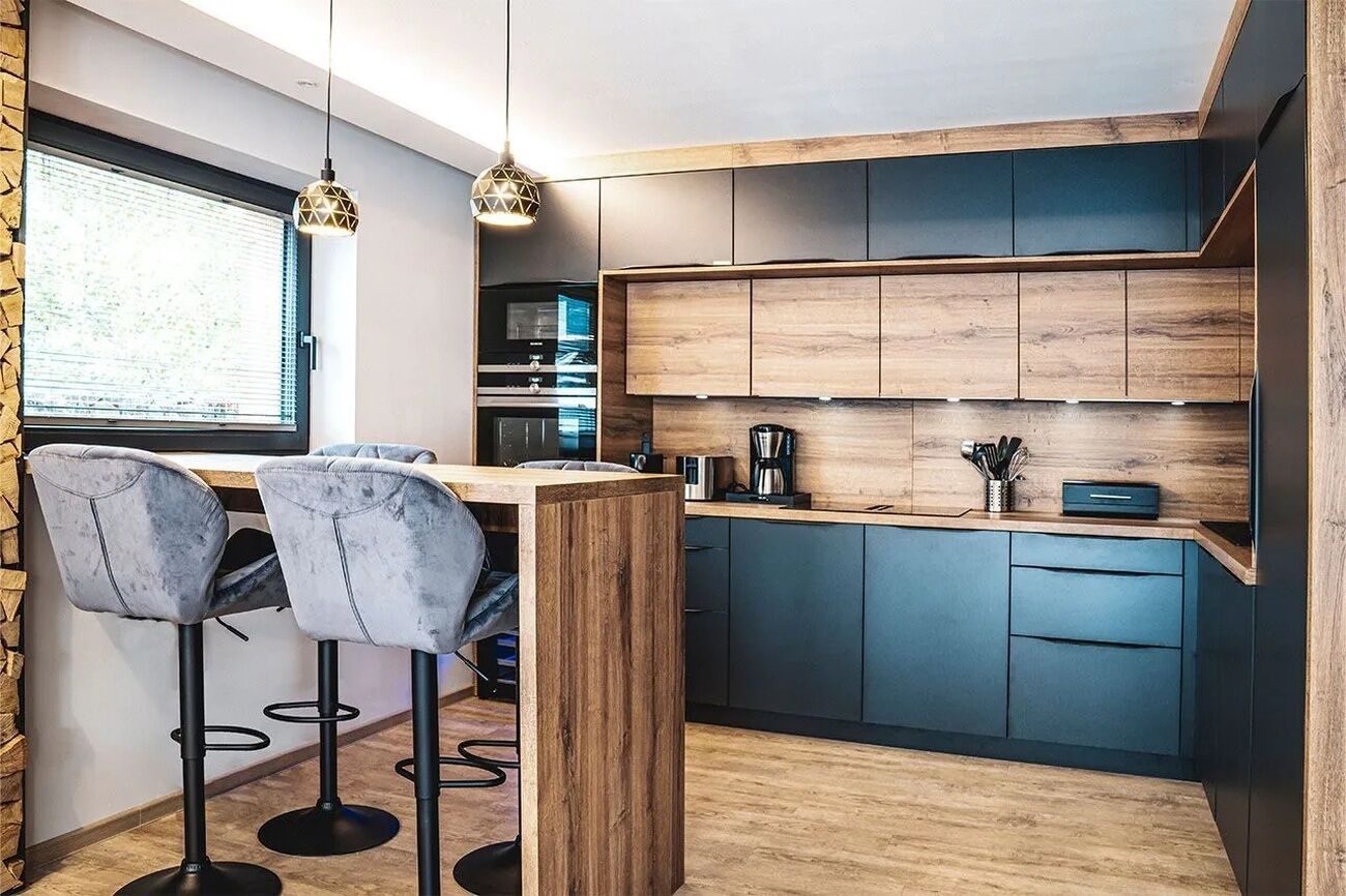Chalé Superior, vista para a montanha | Cozinha privada | Uma torradeira, uma cadeira de bebé 