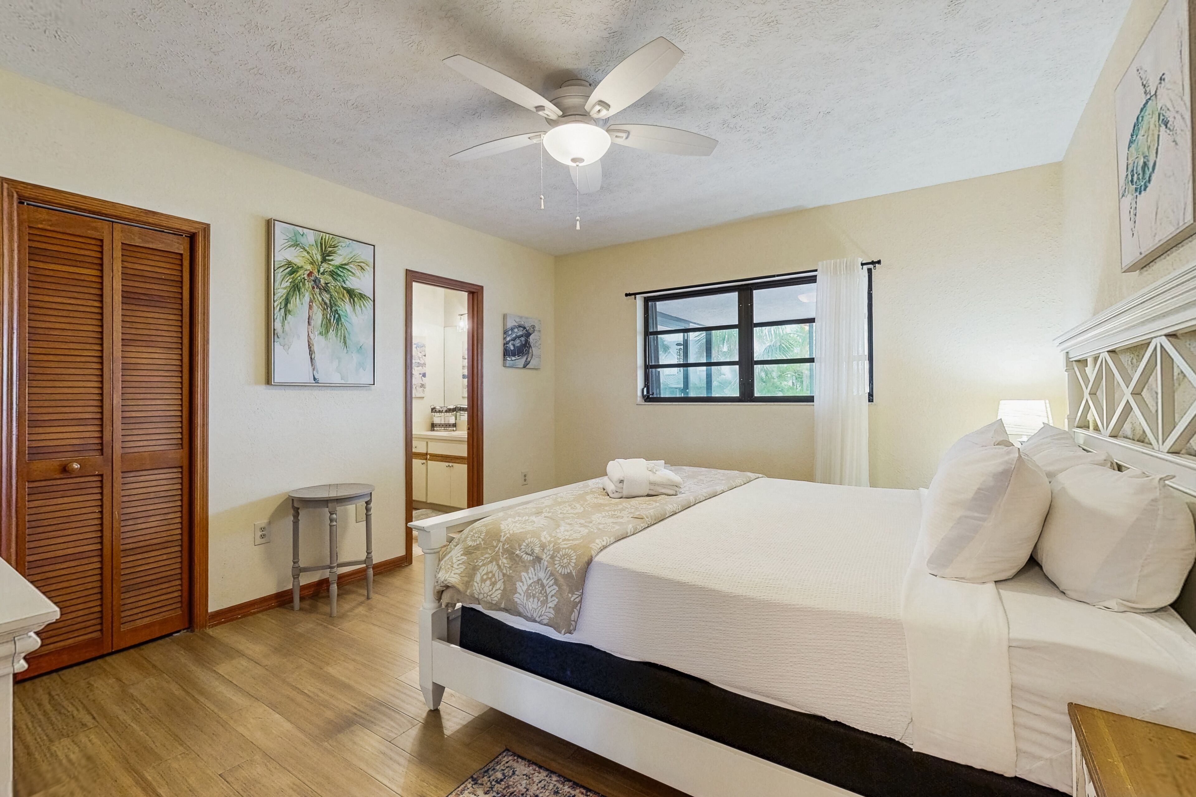 Waterfront House With Covered Patio, Private Pool, & 75' Dock - Dogs Welcome - Marathon, FL