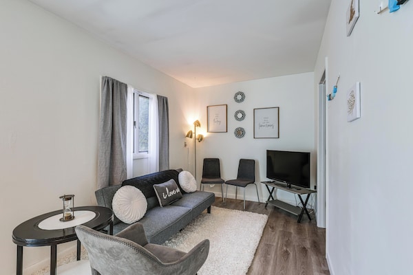 Pet-friendly Home W/ Patio: 4 Mi To Saratoga Spa! - Saratoga Springs, NY