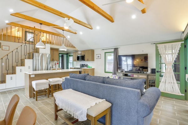 Lakeside Charm! Updated Home Near Mtn Creek Resort - New Jersey