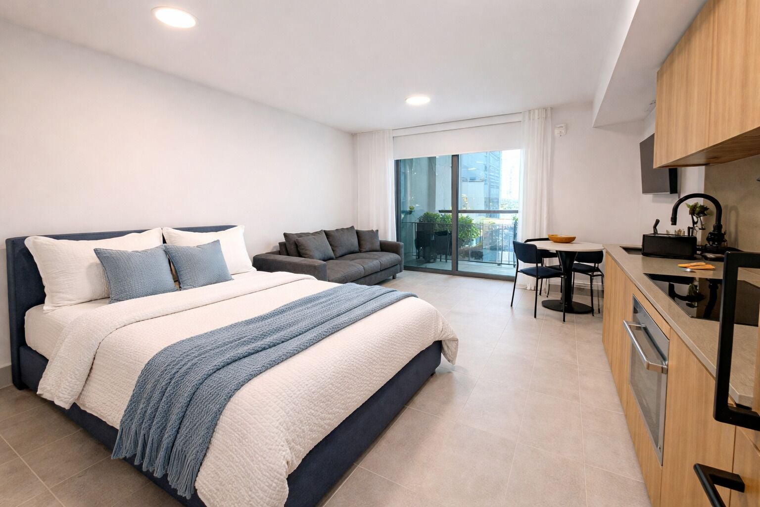 Suite-Estúdio Comfort, varanda, vista para o oceano | Sala de estar