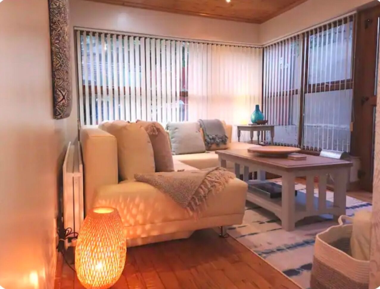 Chic Derry City-centre Townhouse W/ Garden & Deck In Historic Conservation Area - Derry