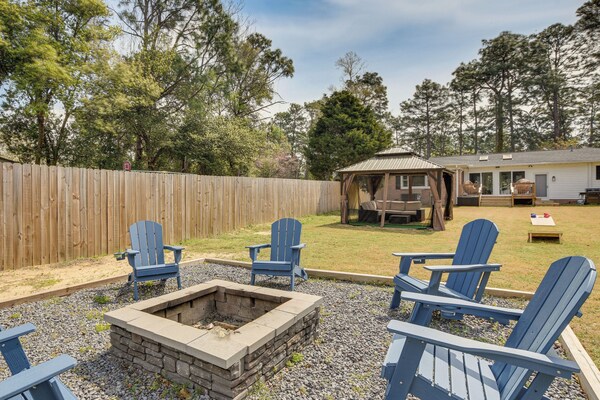 Golf, Ride & More! Home In Dtwn Southern Pines - Southern Pines, NC