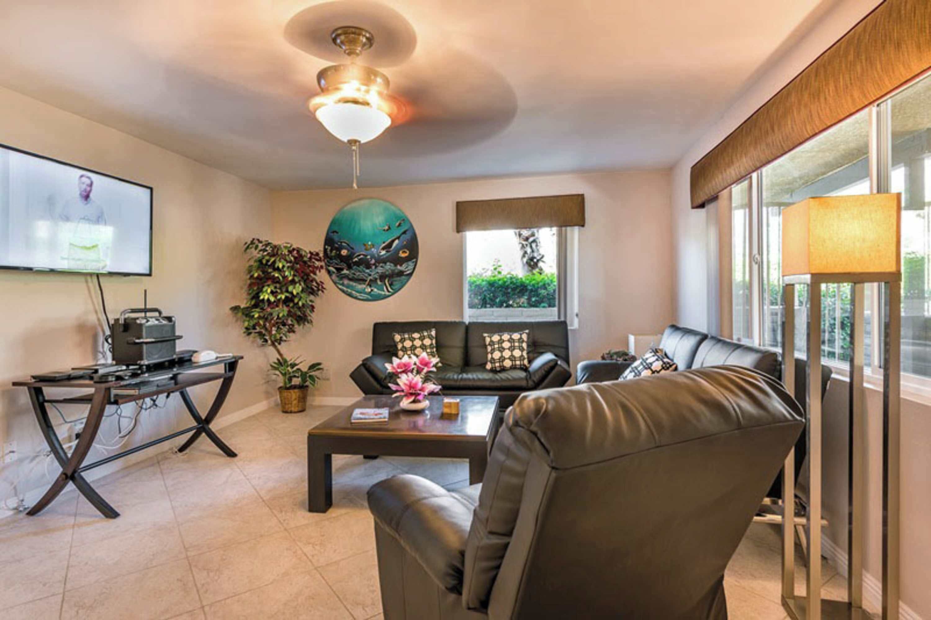 @Marbella Lane-hidden Oasis 2br Condo W/ Pools/gym - Palm Springs