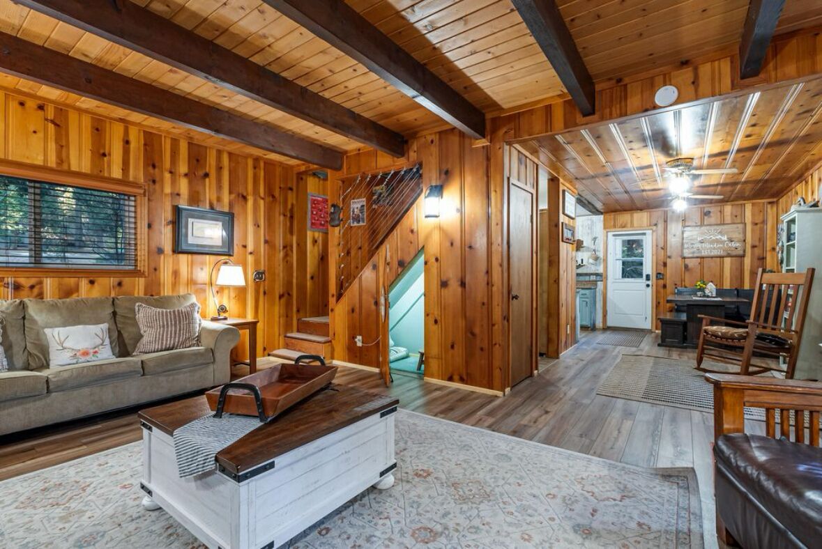 Fantastic Family Getaway Cabin In Shaver Lake Perfect For Making Family Memories - Shaver Lake, CA