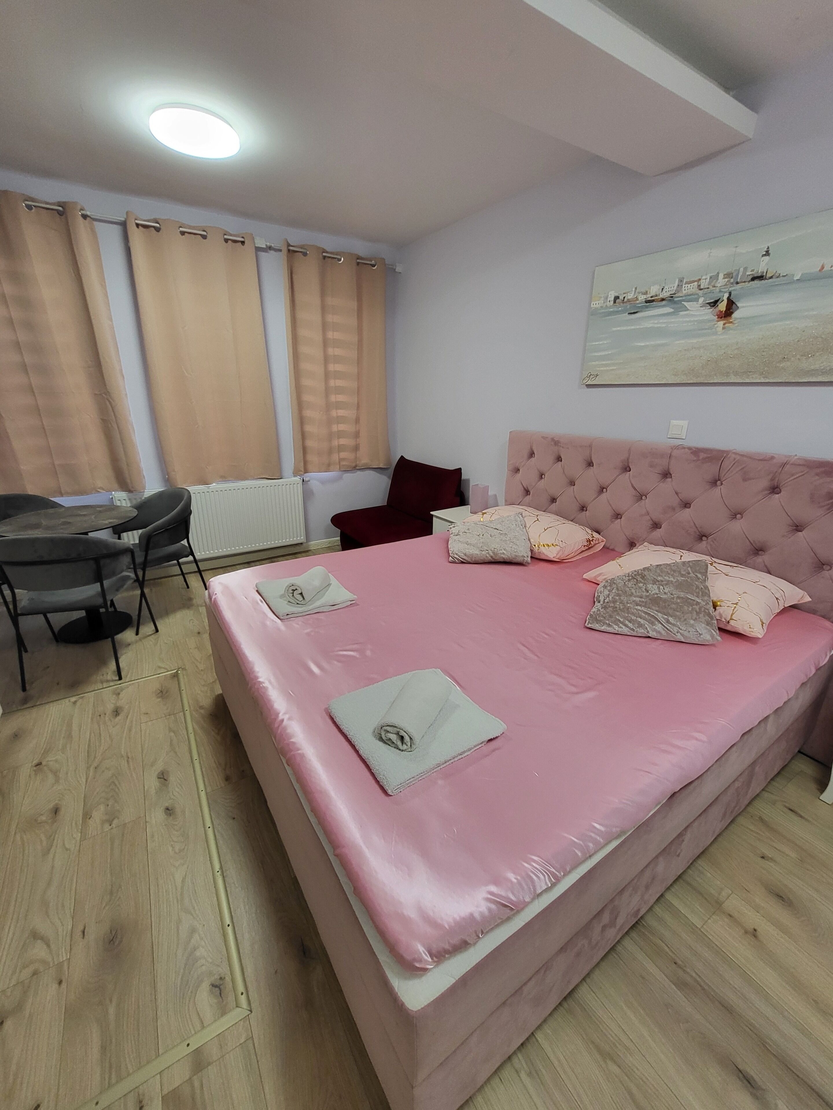 Rose Cozy 1-bedroom Studio In Zagreb With Ac , Fitness Room, Hottube And Sauna - Zagreb