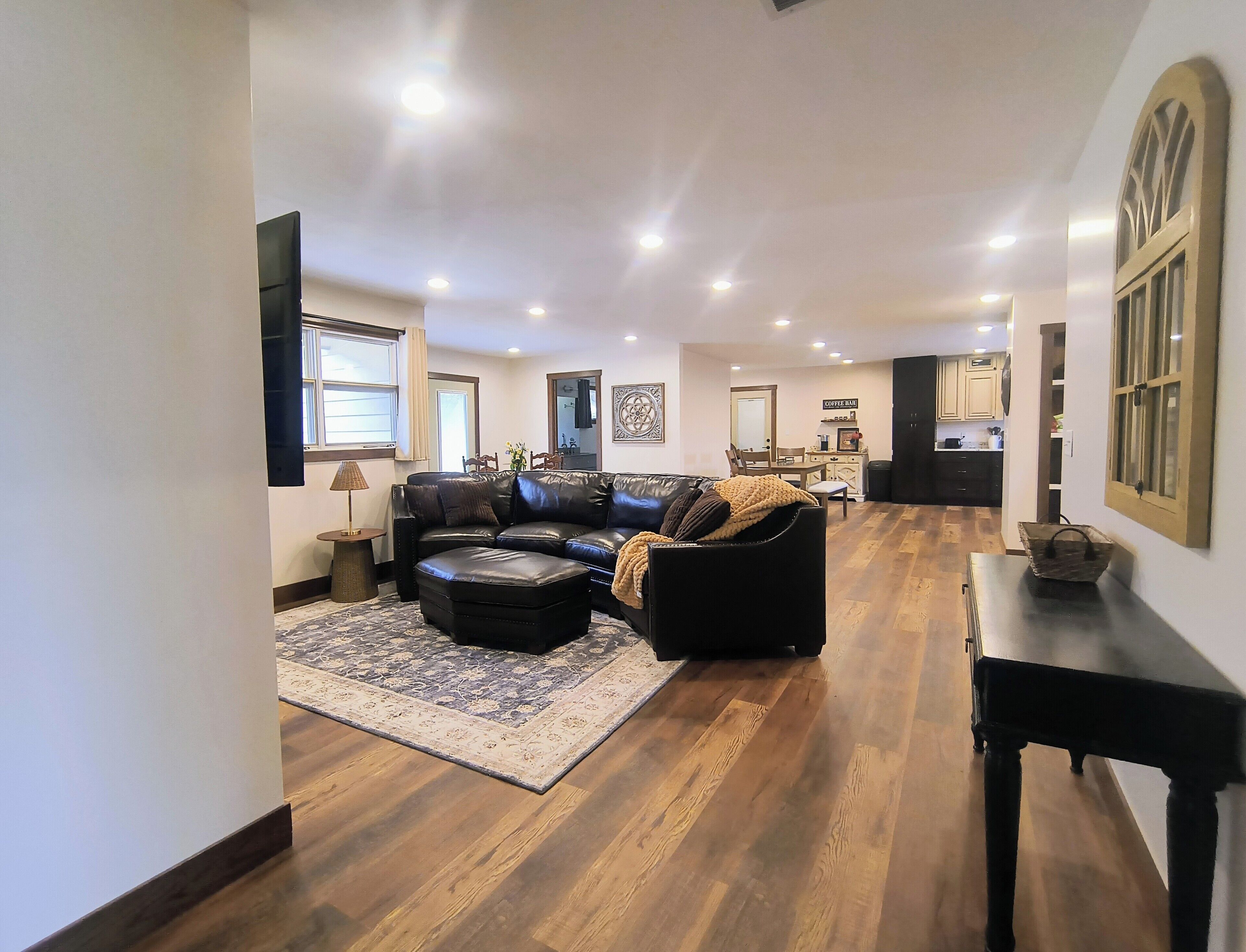 Secluded, Private Brown County Retreat! 8.5 Acres, 3br, 3ba, Near Bloomington! - Nashville, IN