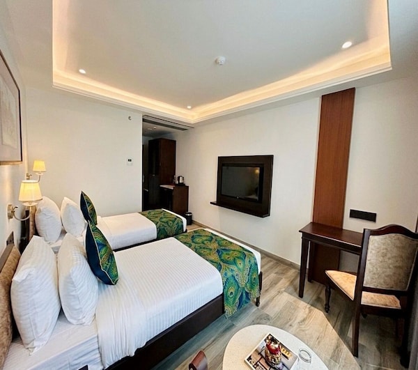 Comfort Hotel Kishore Azamgarh - Azamgarh