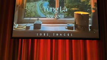 Quarto Duplo Deluxe, 1 cama king-size, varanda, vista para o mar | Diversos