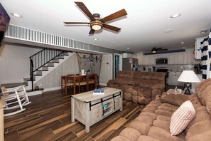 Casa, várias camas, pátio, vista para o jardim (70 Water oak) | Sala de estar