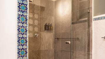 Quarto Duplo Júnior, vista para o jardim | Casa de banho