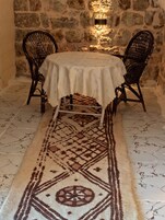 Quarto triplo conforto | Área de estar